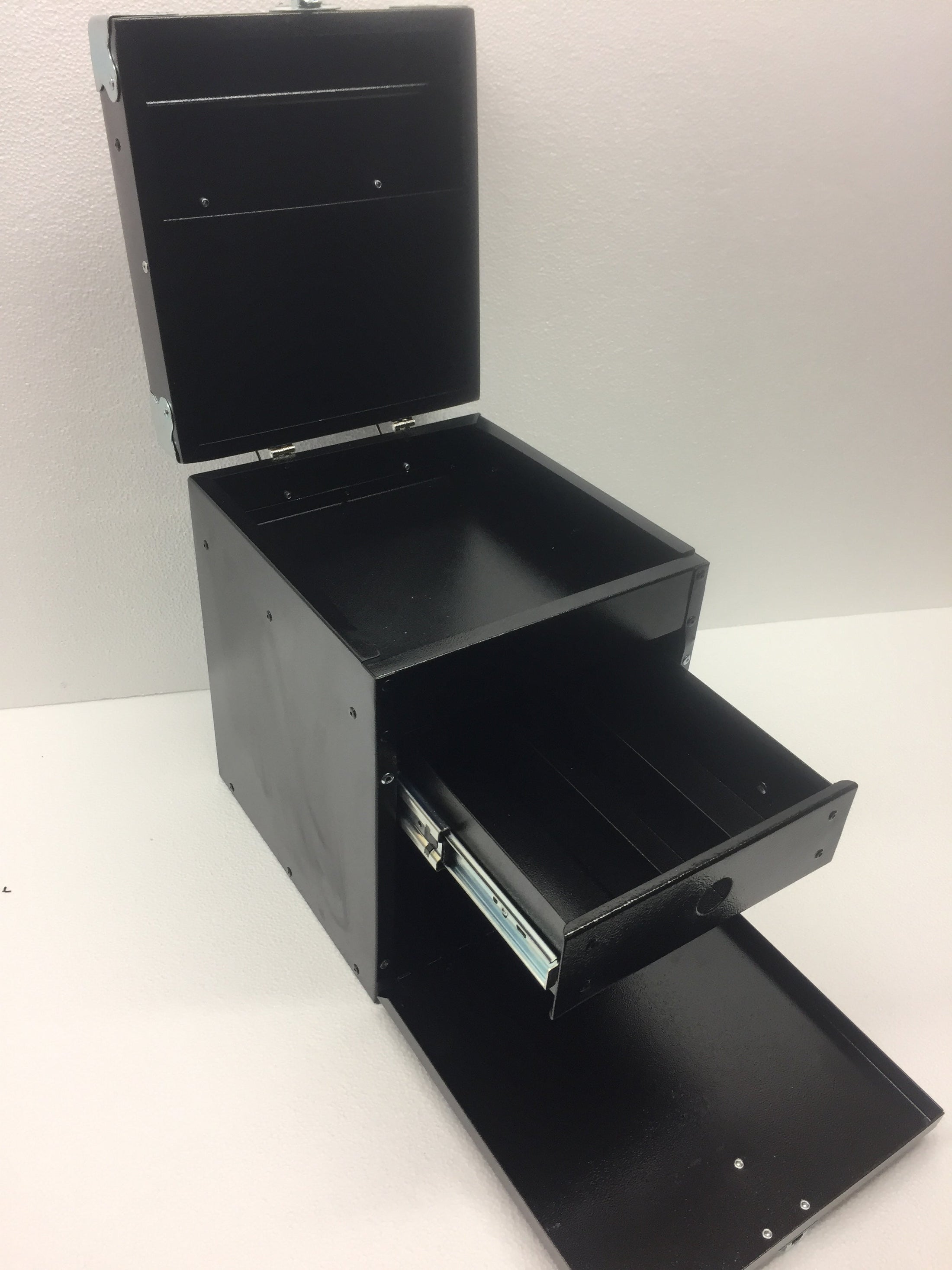 BIS Tack Boxes | Tack Box | Best In Show Trolleys